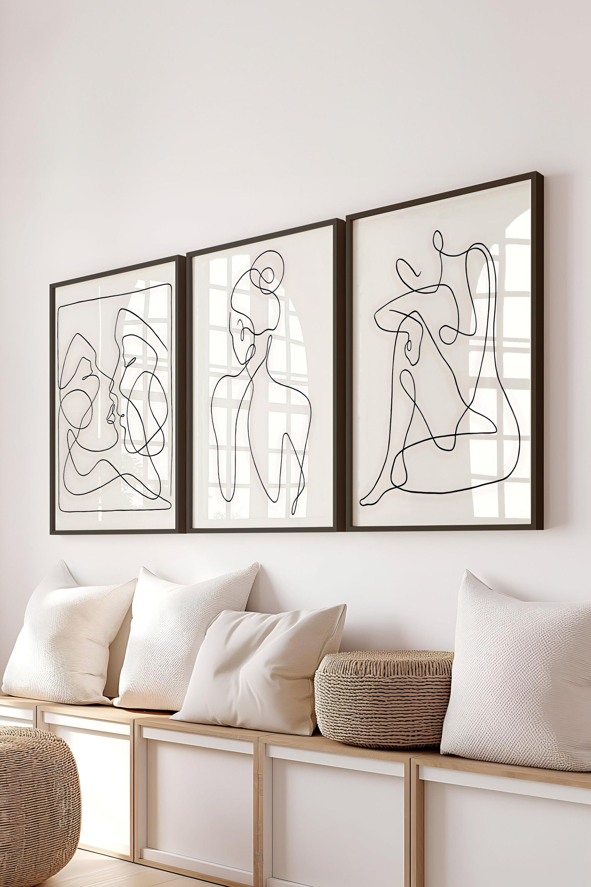 Siyah Çerçeveli Tablo Seti, El Çizimi Kadın Figür Duvar Tablosu, 3 Ade